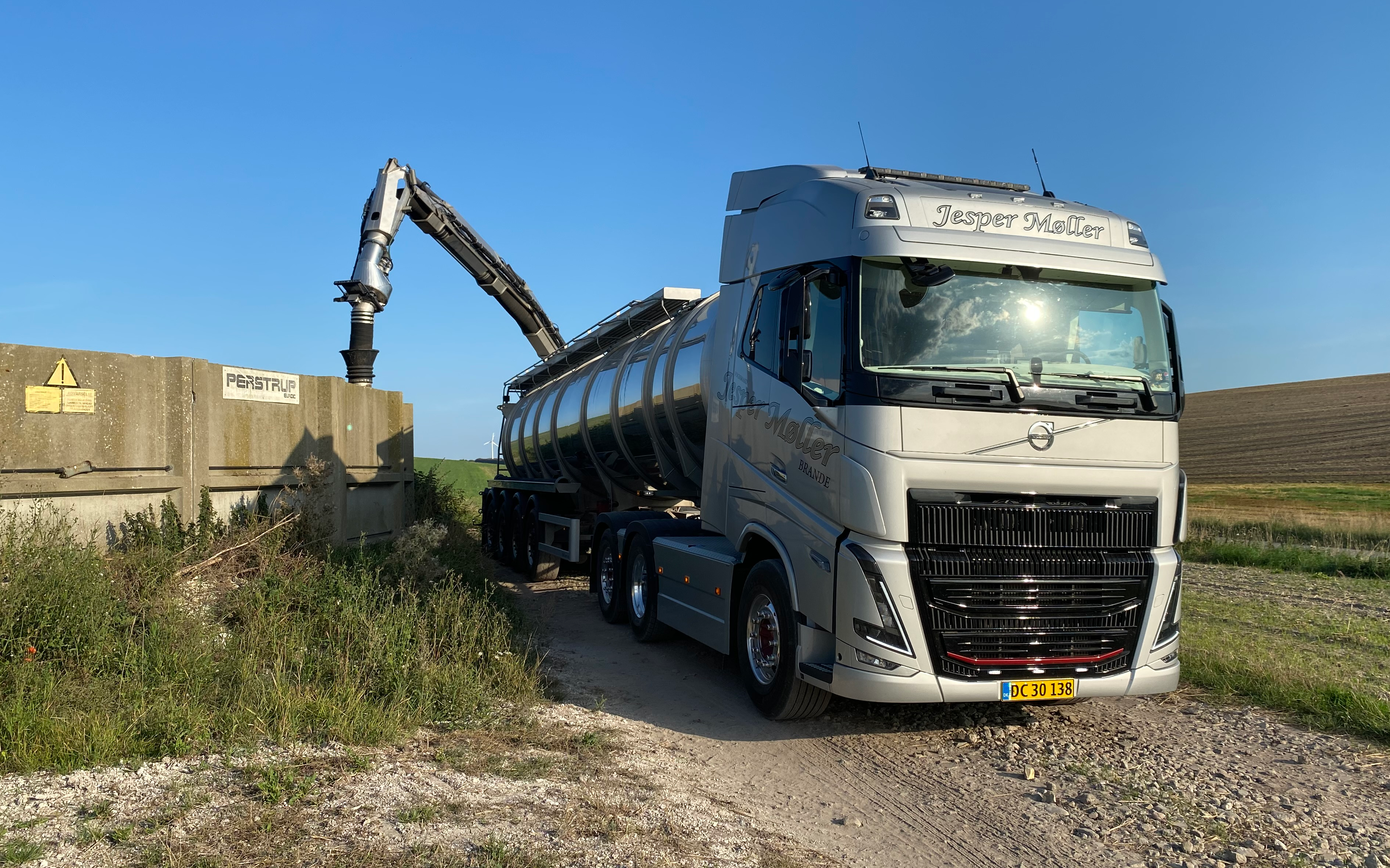 Vm tarm 39 m3/ gylleflytning/ kørsel /tanktømning - Vognmand Jesper ...