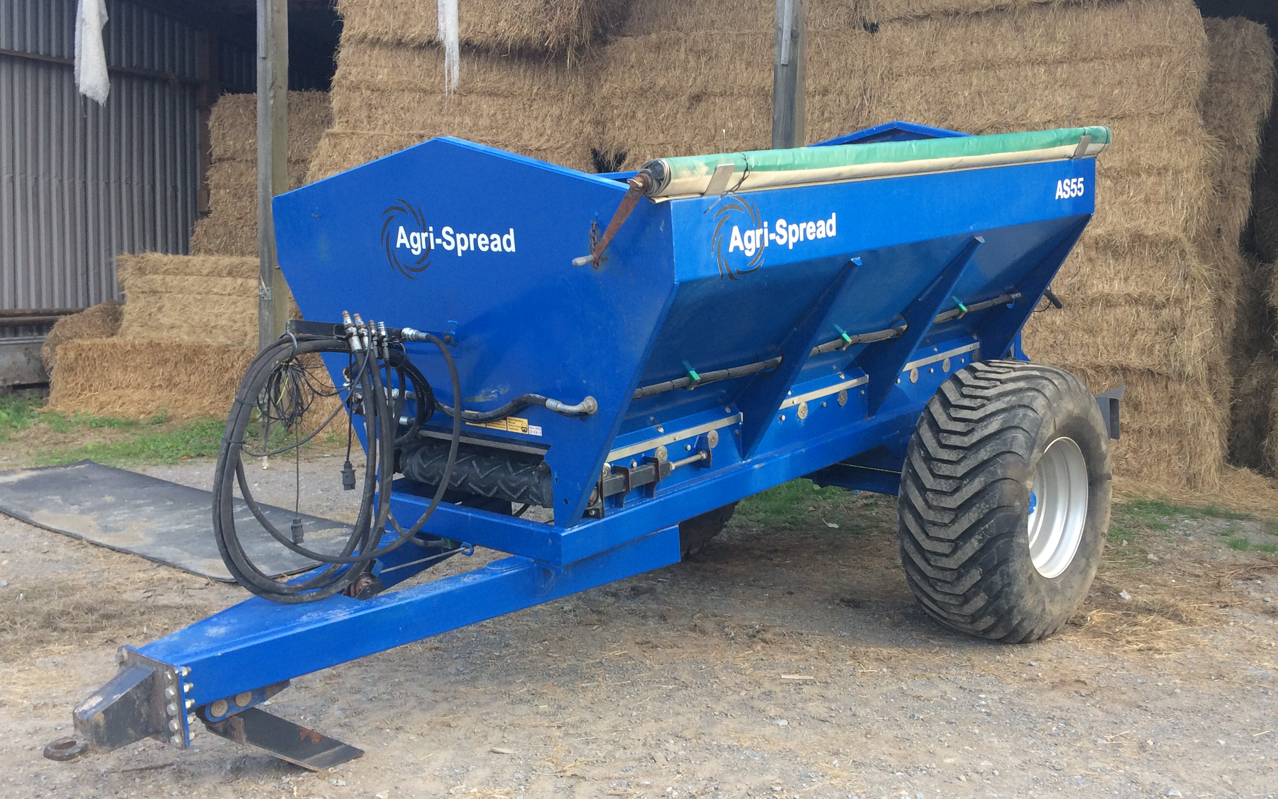 Lime spreading - T Bright agri contracting