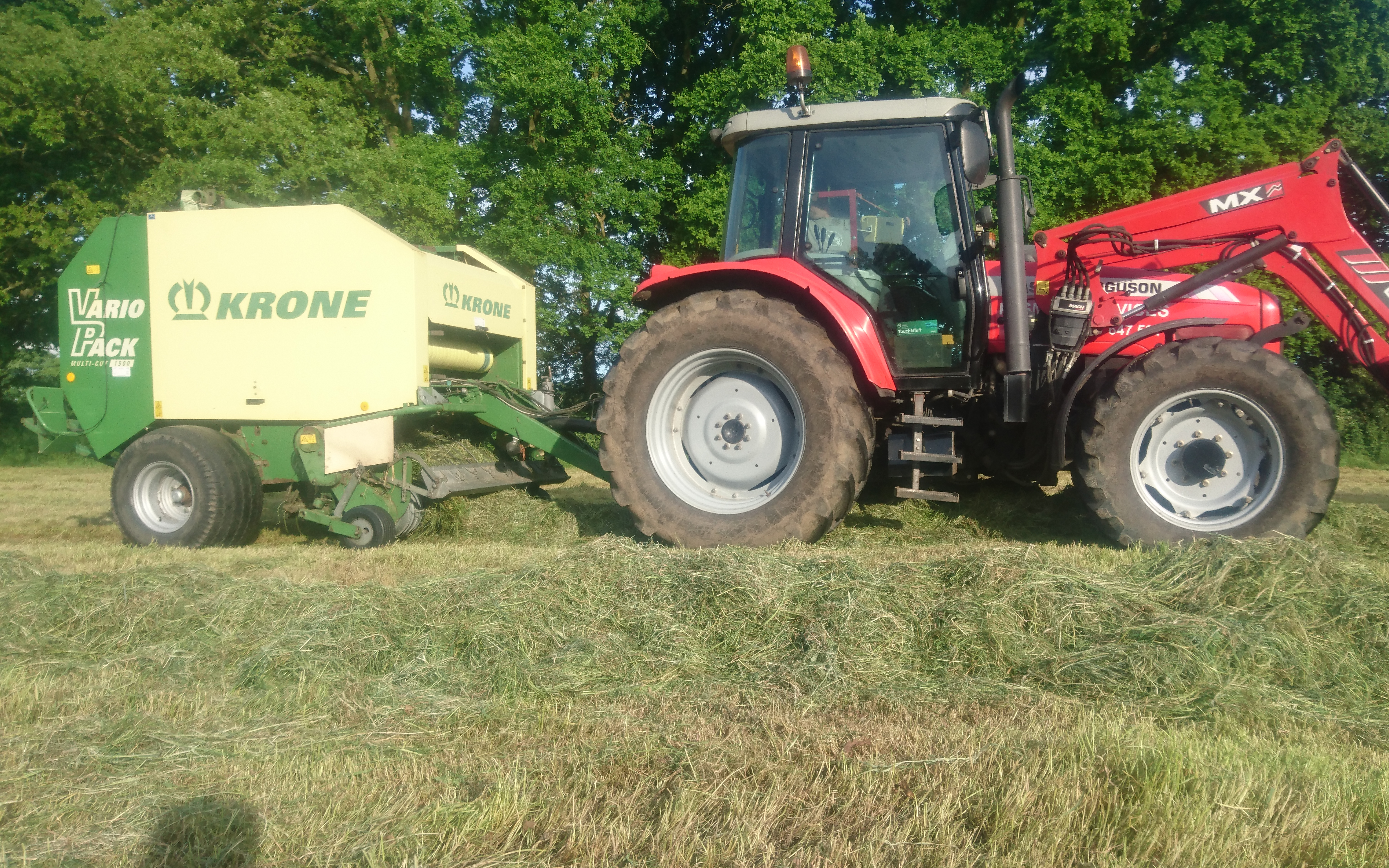 High density round baling - K.smith field services